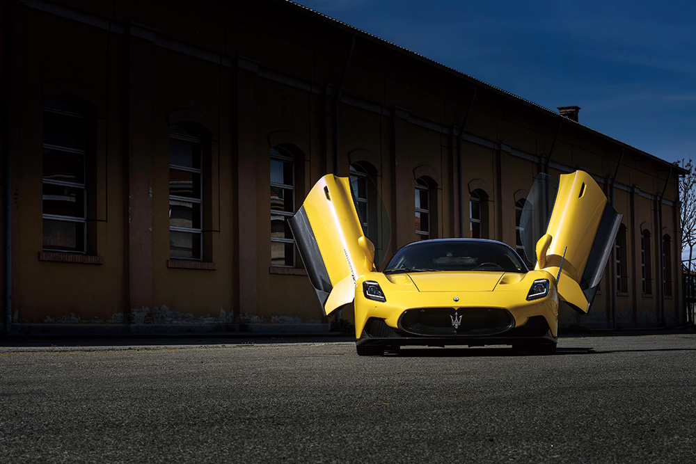 예술적 엔지니어링의 걸작 MC20