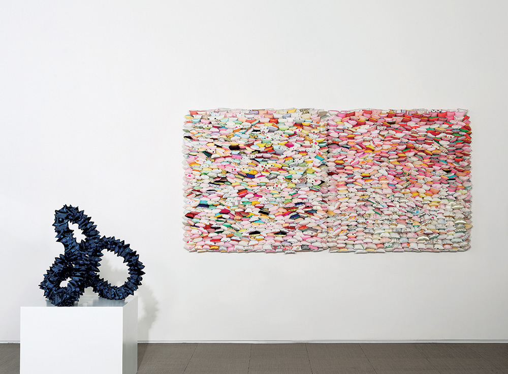 눈물 젖은 베개에서 평화의 관문으로, 또는 마음의 기적을 경작하는 예술의 가능성